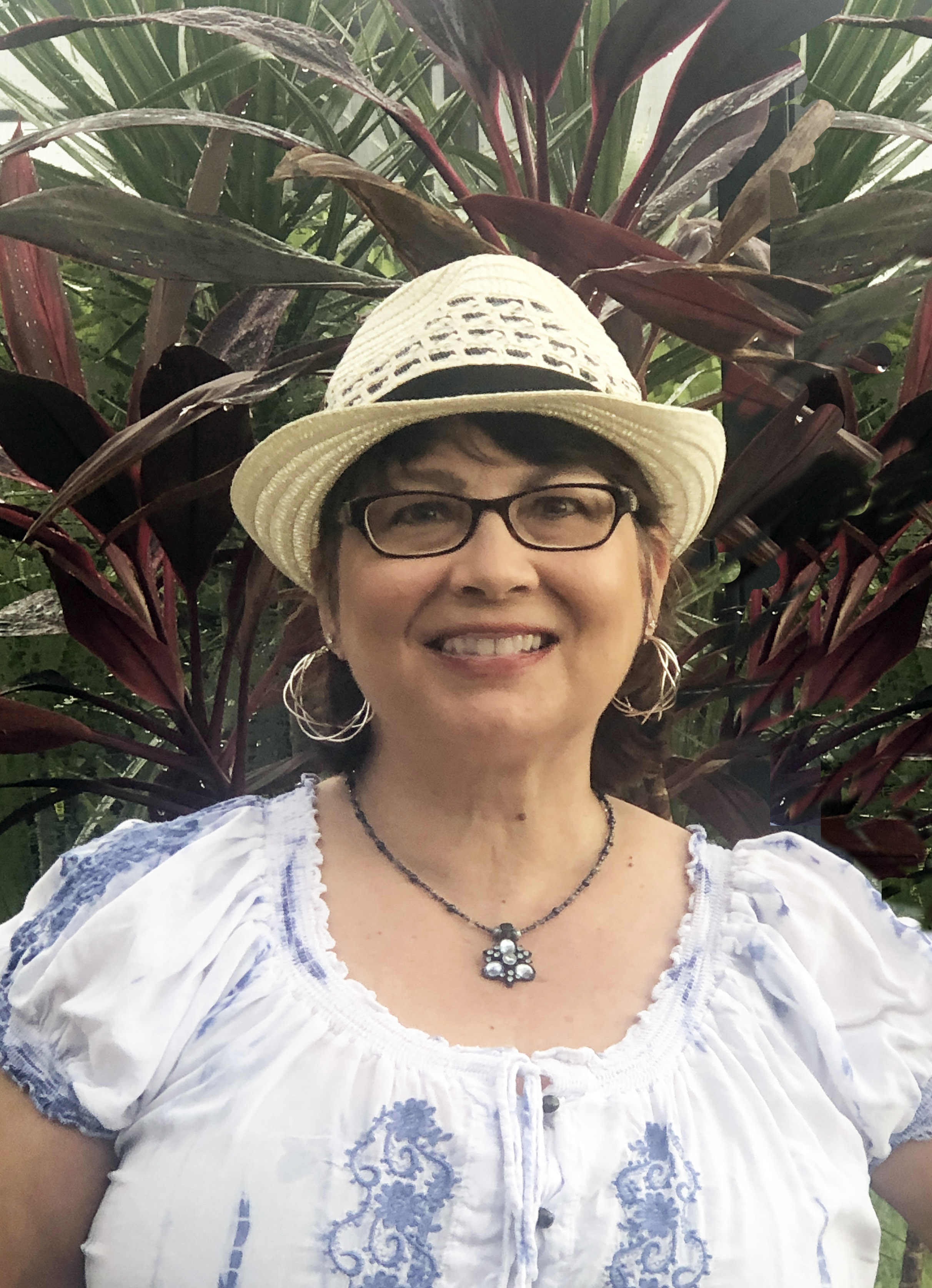 About The Author – SUZANNE RUDD HAMILTON